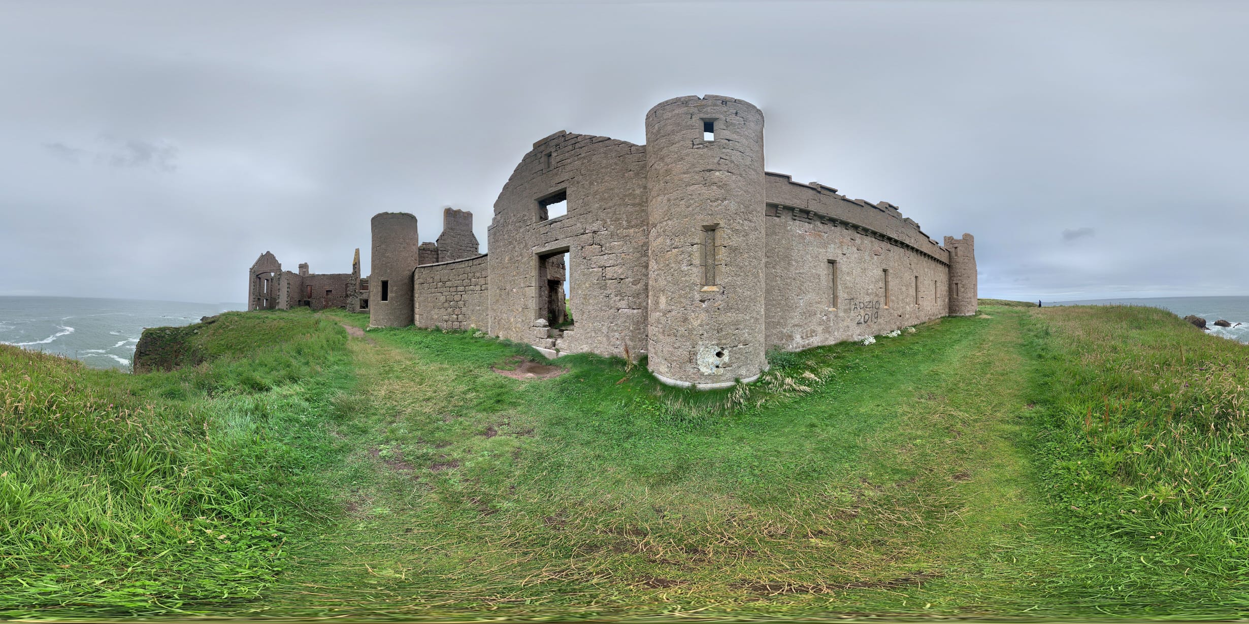 Slains Castle - Abandoned in 360