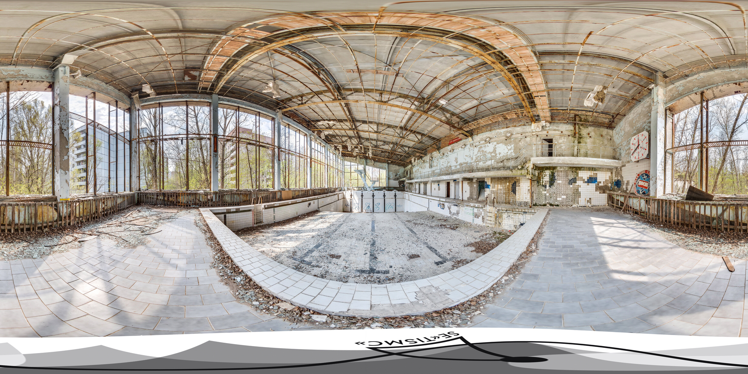 Azure Swimming Pool - Abandoned in 360